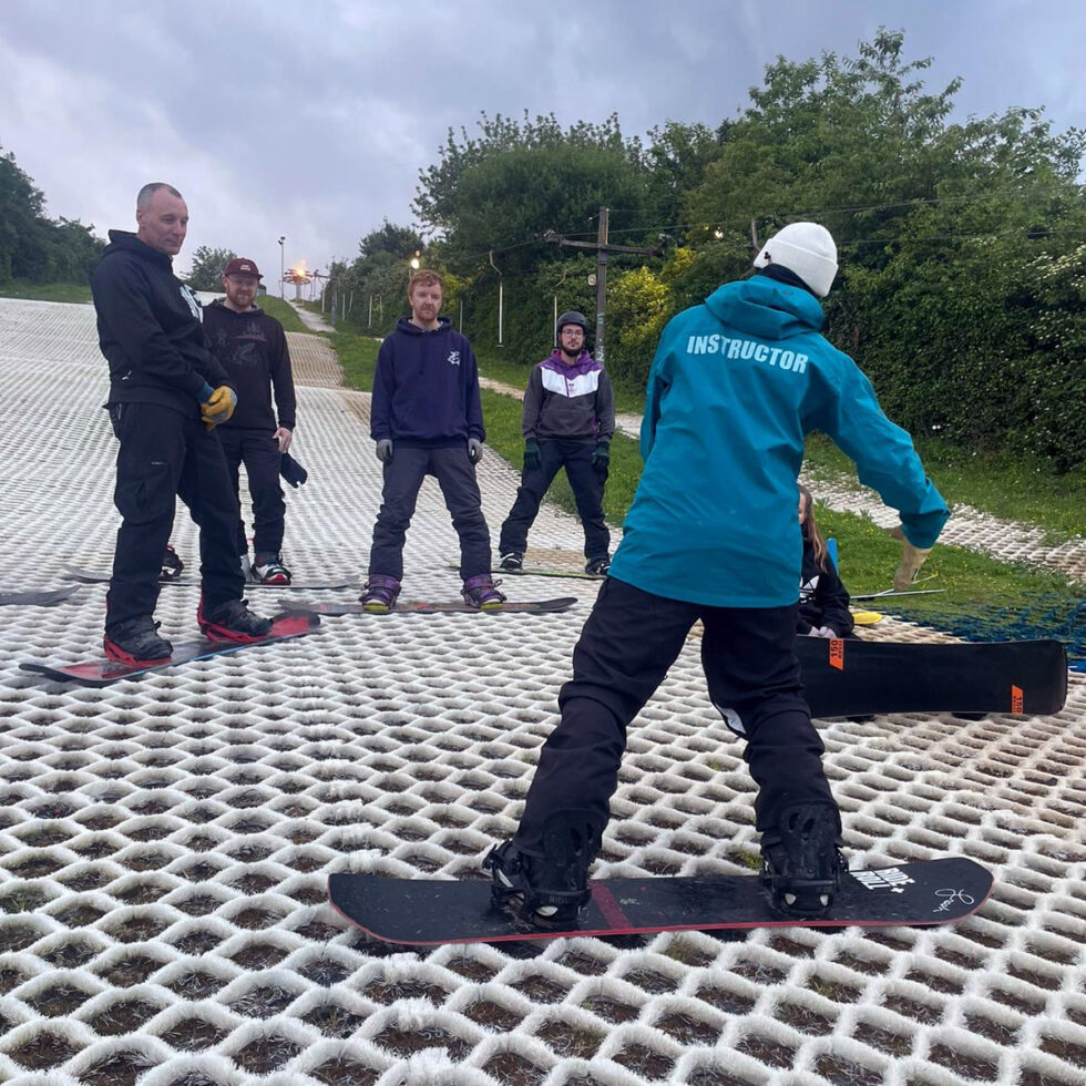 Learn to Snowboard in Swadlincote - Snowsports Centre Swadlincote